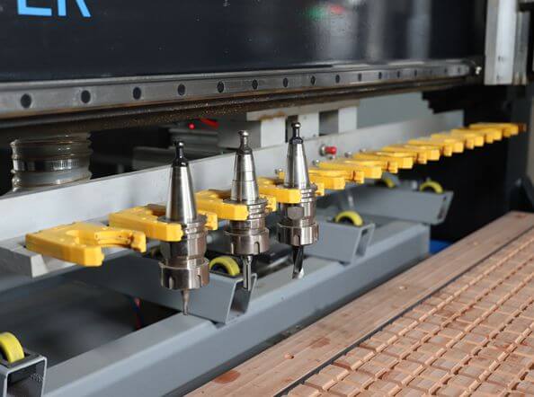 ATC CNC Nesting Machine With Line Tool Changer iGC-LT - iGoldencnc