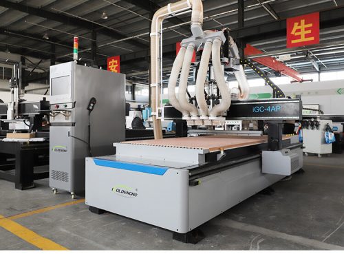 Automatic Loading And Unloading Cabinet Making CNC Machine